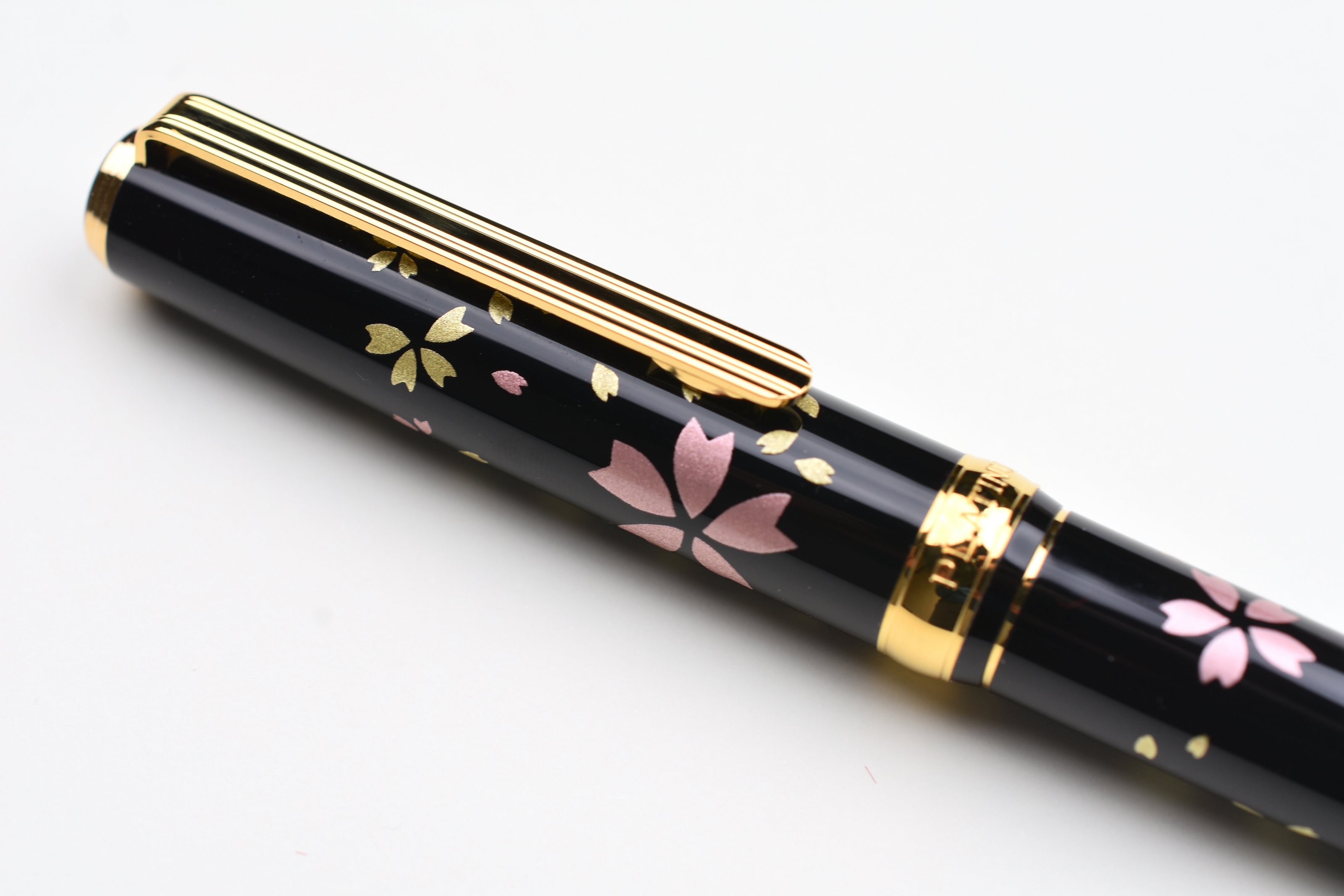 Platinum Kanazawa Gold Leaf Fountain Pen - Cherry Blossom – Yoseka ...