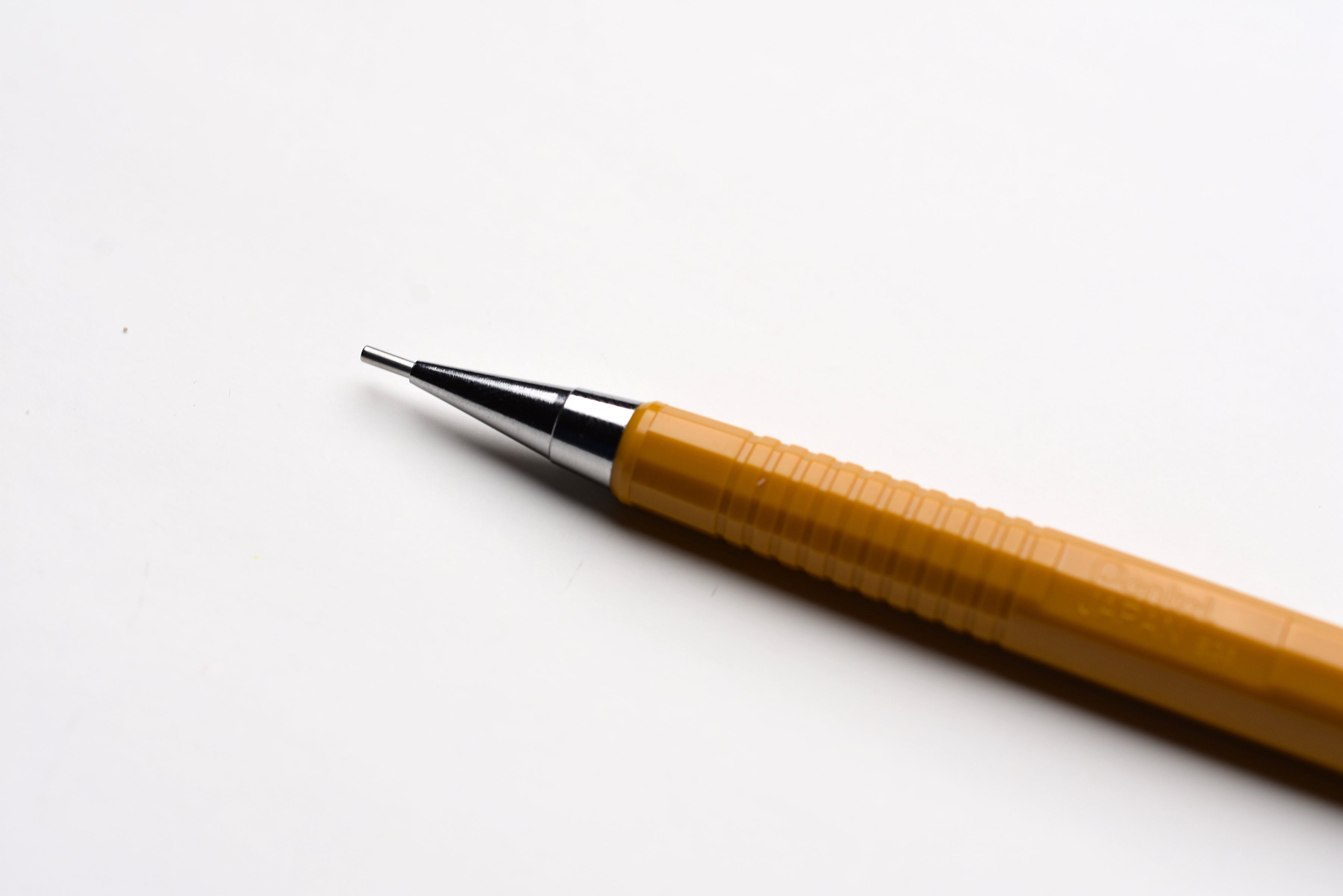 Pentel P209 Mechanical Pencil - Yellow - 0.9mm – Yoseka Stationery