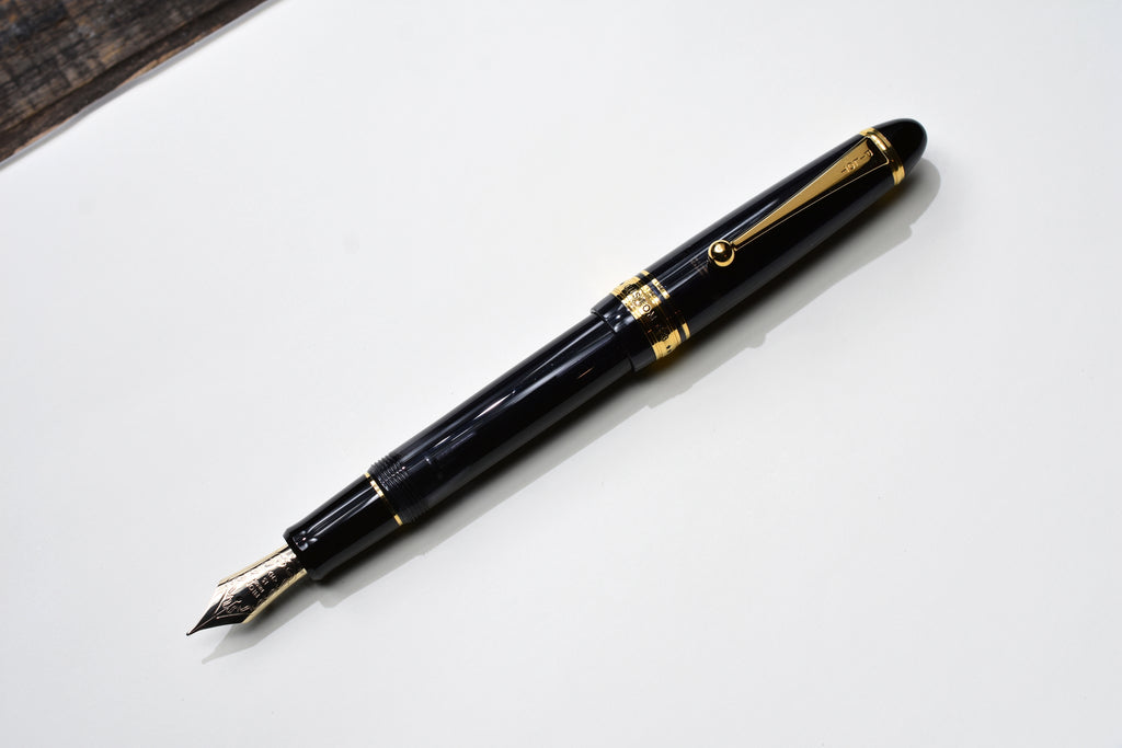 Pilot Custom 823 - Black Smoke – Yoseka Stationery
