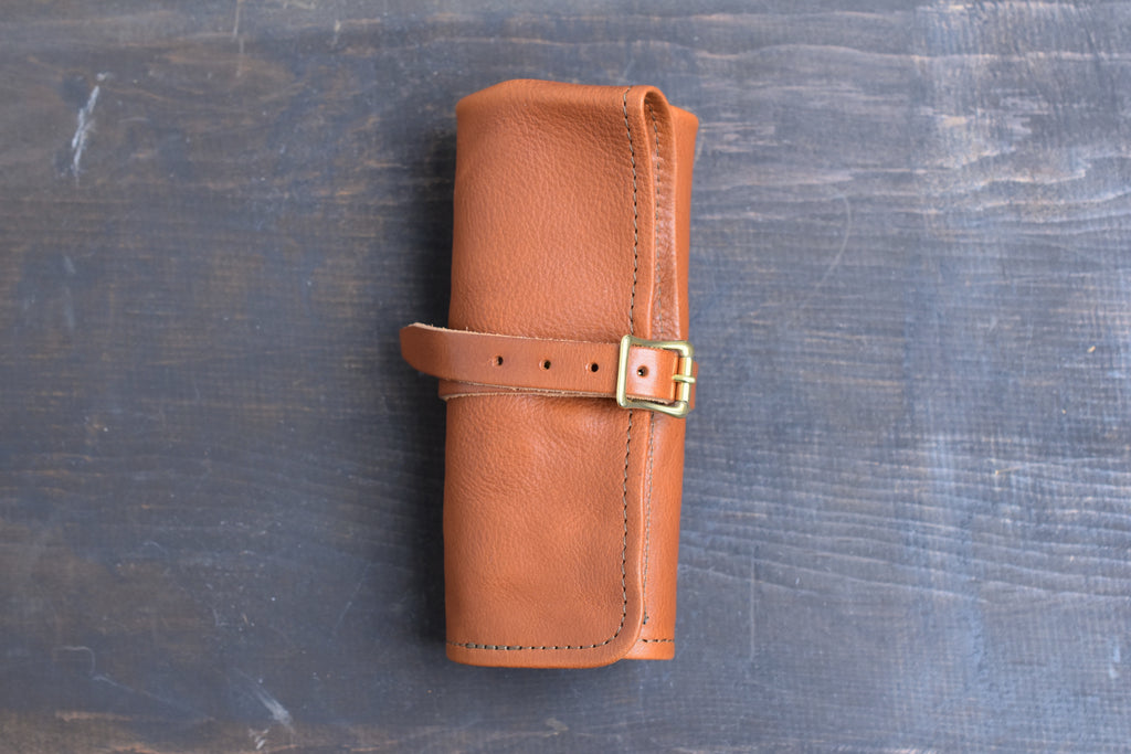 The Superior Labor Leather Roll Pen Case - Light Brown – Yoseka Stationery
