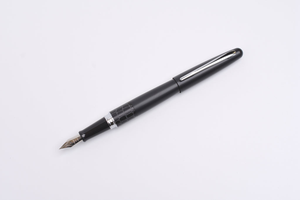Pilot MR Metropolitan Fountain Pen - Animal - Crocodile – Yoseka Stationery