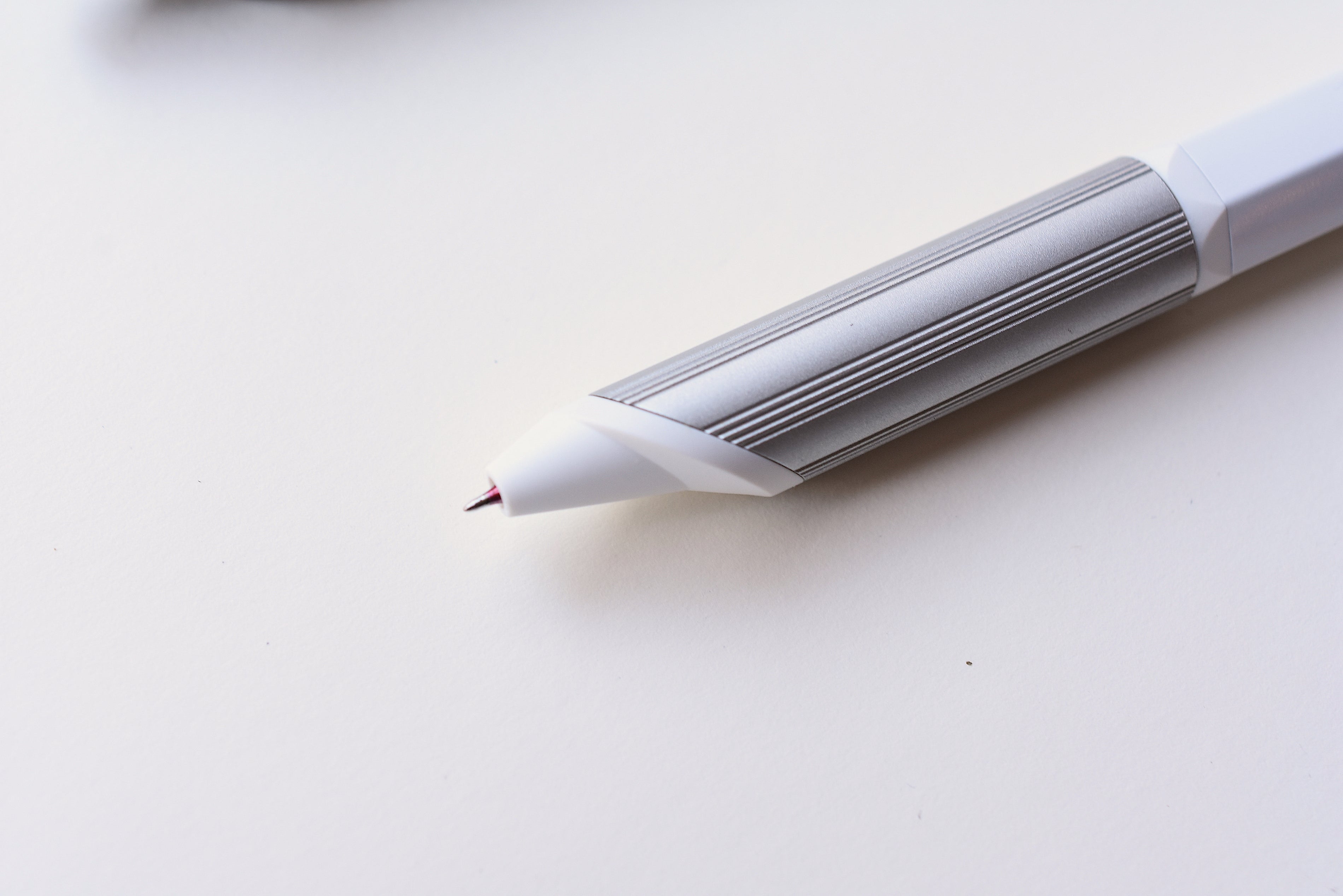 Uni Jetstream Edge 3 Multi-Pen - 0.28mm – Yoseka Stationery