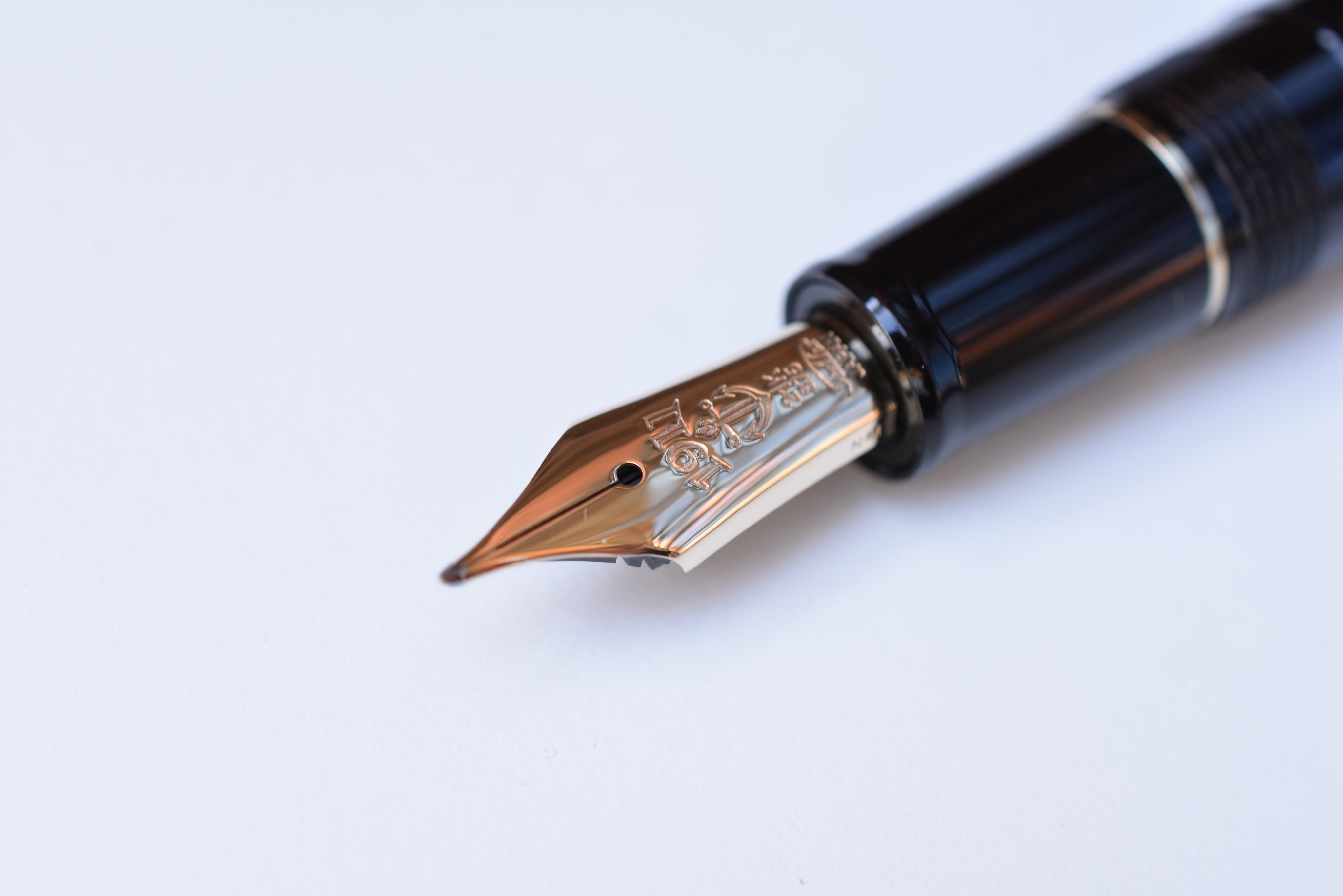 Sailor Naginata-Togi Fountain Pen - Gold Trim – Yoseka Stationery