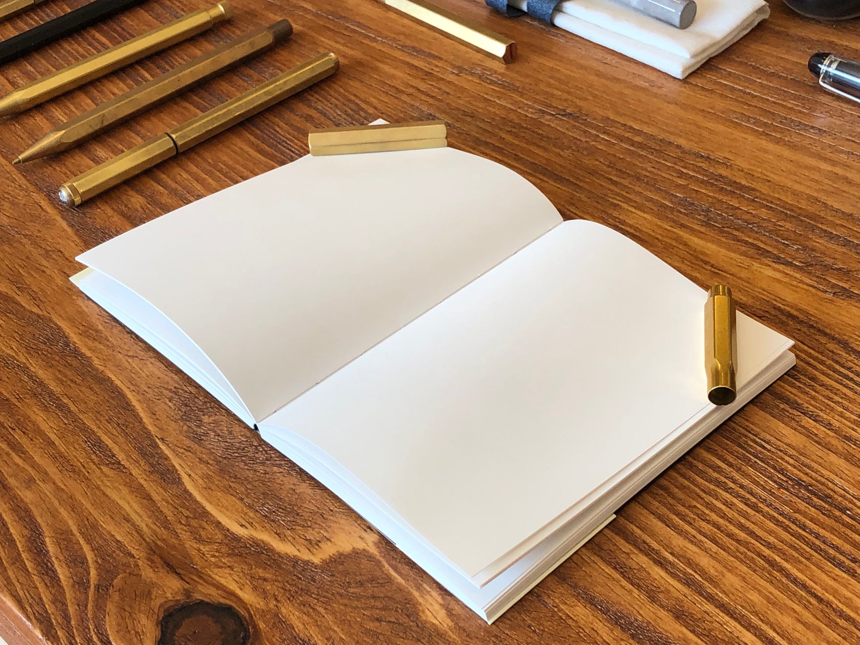 Apica Premium C.D. Notebook - A6 - Plain – Yoseka Stationery