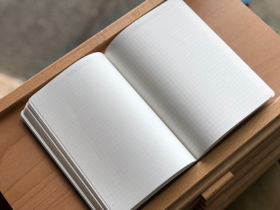 Stalogy Editor's Series 365Days Notebook - B6 - Black – Yoseka Stationery